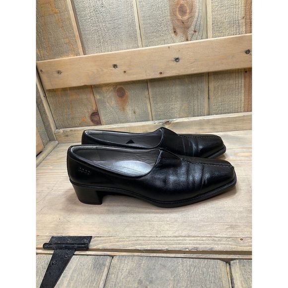 Ecco | Shoes | Us5 55 Eu36 Ecco Low Heel Black Leather Work Pump Slip ...